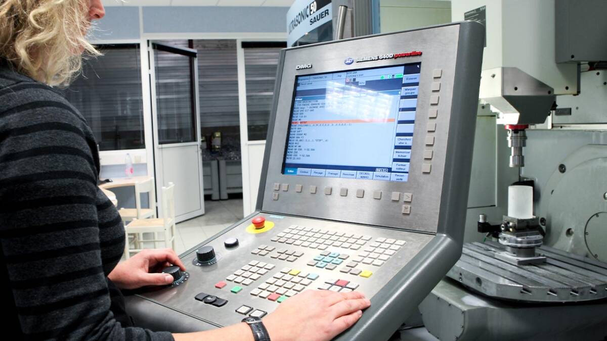 Custom Optical Windows | Wintech Groupe